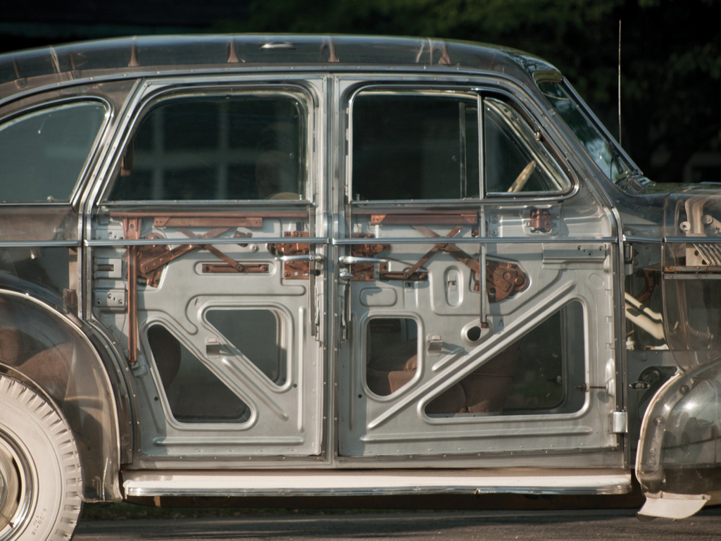 Pontiac Deluxe 6 Ghost Car - Autocosmos.com