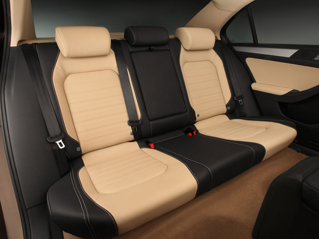 Volkswagen Jetta VI bicentenario 2011 - Autocosmos.com