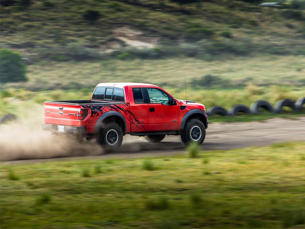 Prueba Ford F150 Raptor SVT