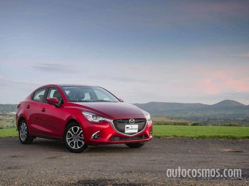 Mazda 2 Sedán 2019 - Autocosmos.com