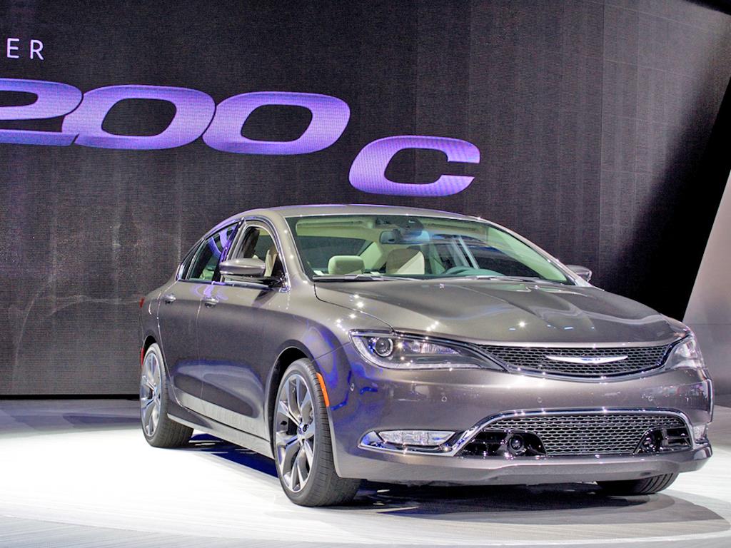 Top 10: Chrysler 200