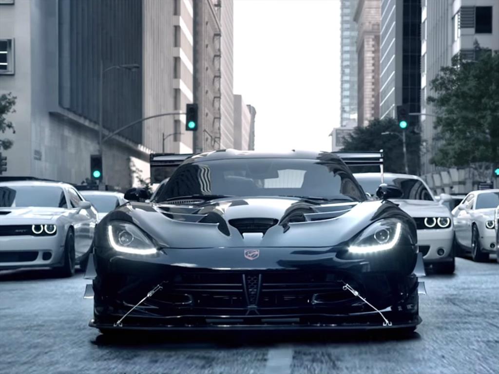 Dodge Viper ACR Darth Vader - Autocosmos.com