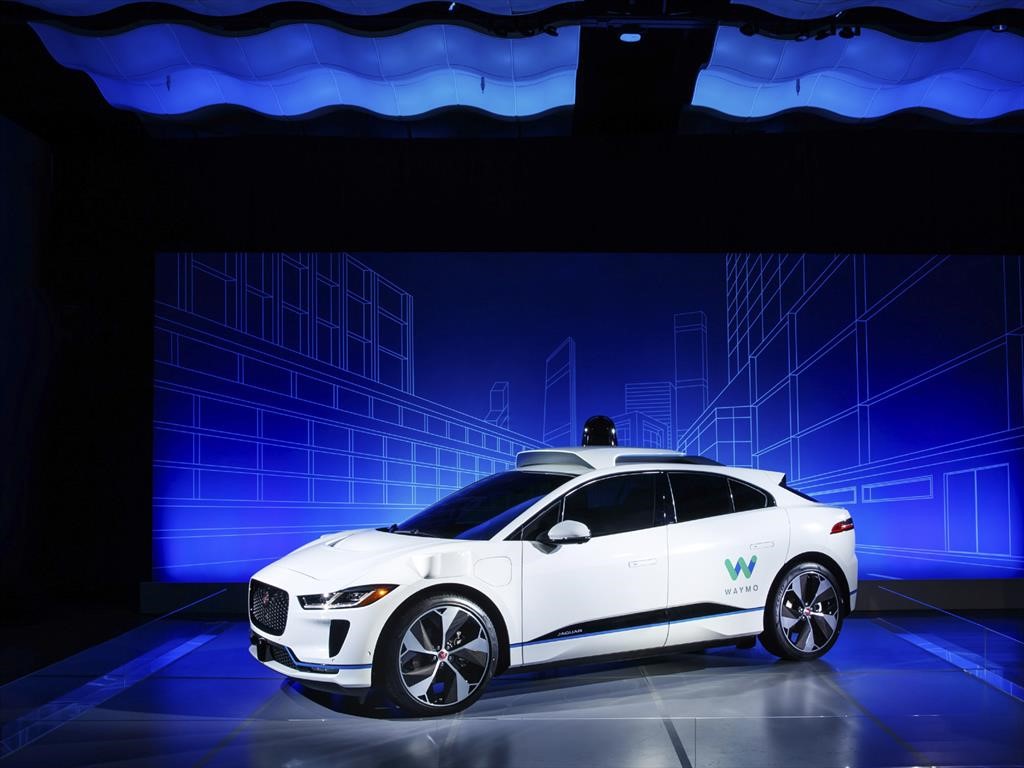 Waymo Jaguar I-PACE EV - Autocosmos.com