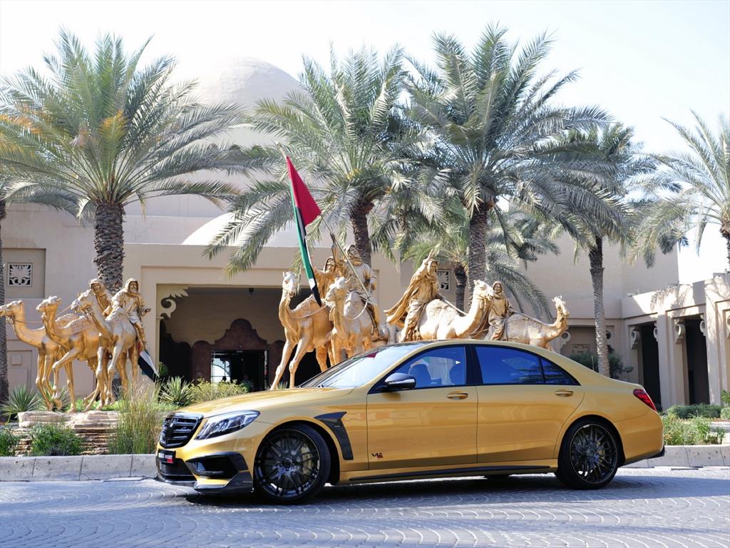 Brabus Rocket 900 “Desert Gold” Edition - Autocosmos.com