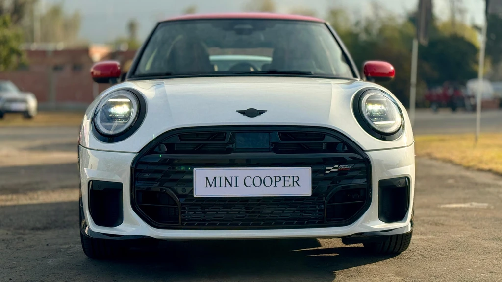 MINI Cooper 3p 2024 en Chile - Autocosmos.com