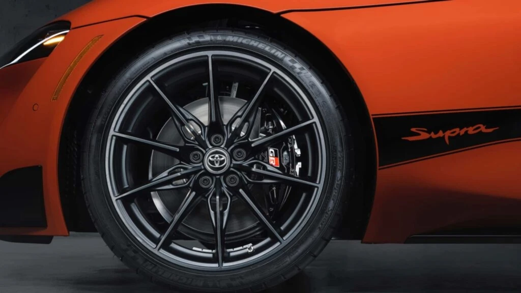 Toyota GR Supra Mikan Blast 2024 - Autocosmos.com