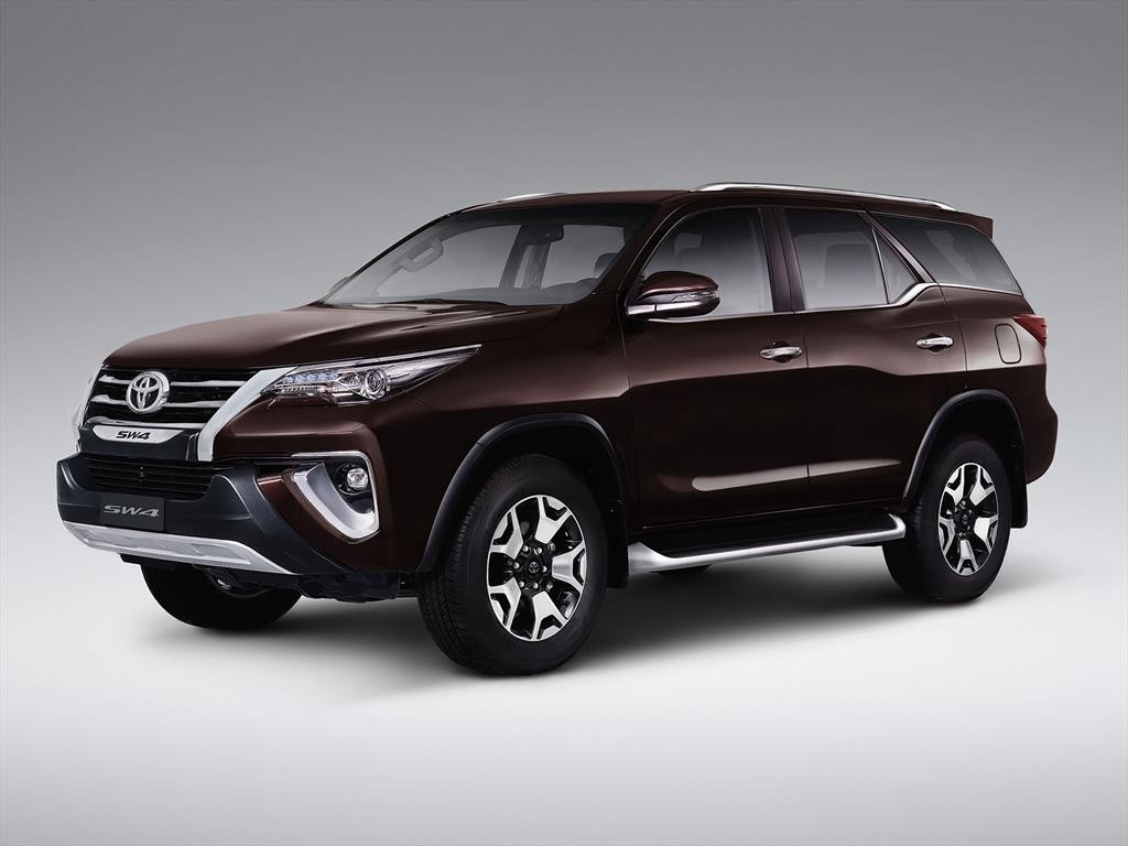 Toyota SW4 Diamond - Autocosmos.com