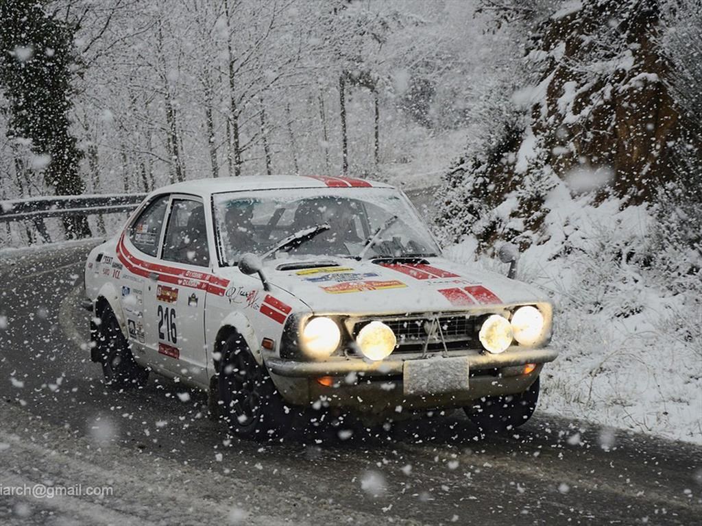 Toyota Rally: Toyota Corolla Levin TE27 - Autocosmos.com