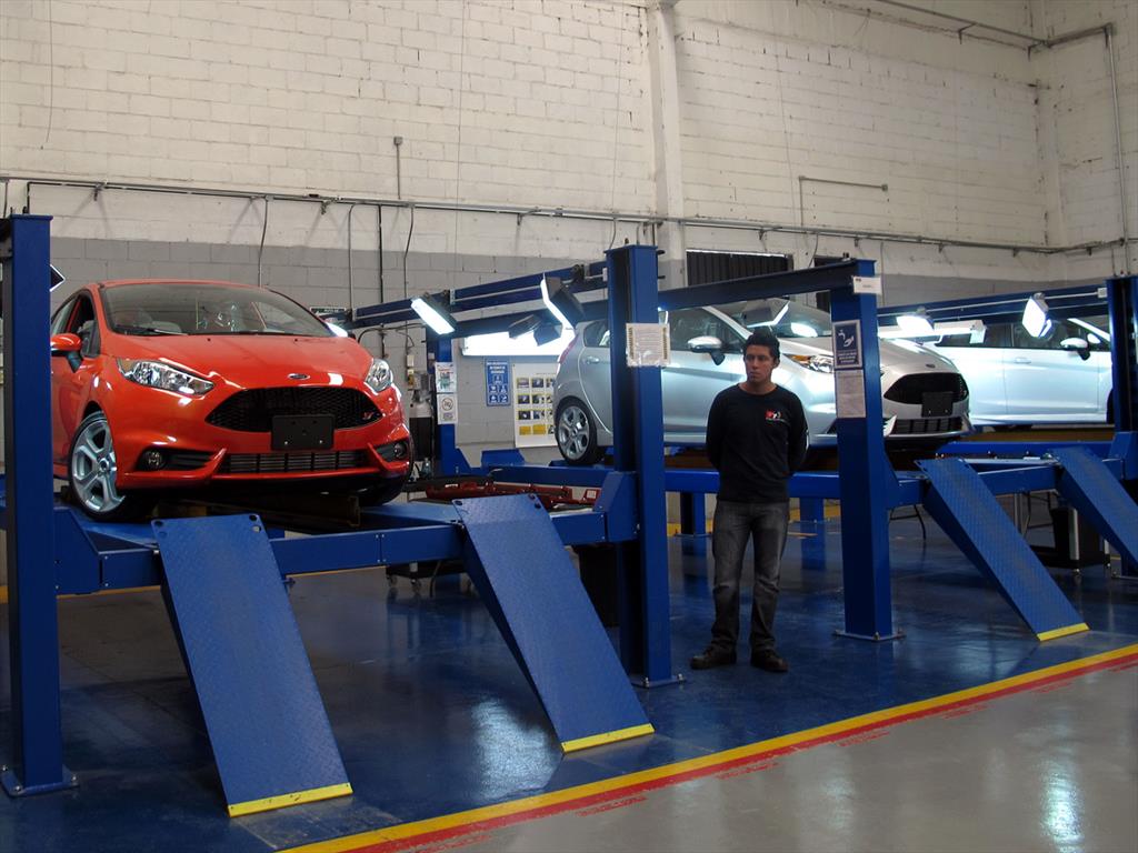 MOD Center de Ford en Cuautitlán - Autocosmos.com