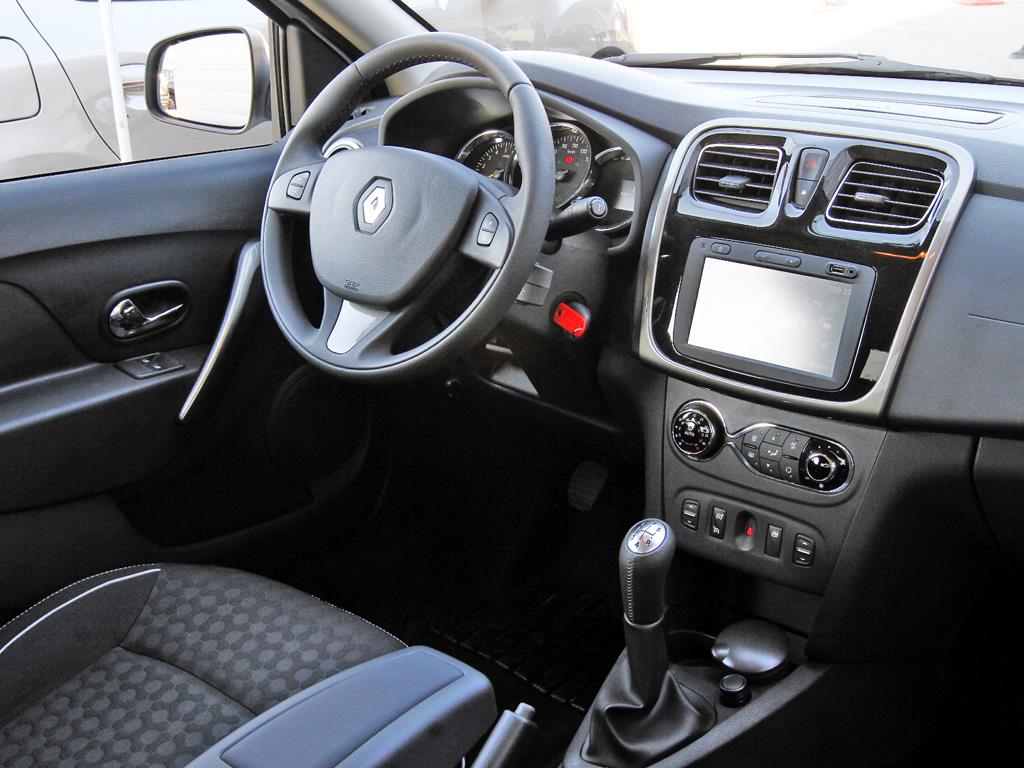 Nuevo Renault Symbol 2014 Estreno en Chile - Autocosmos.com