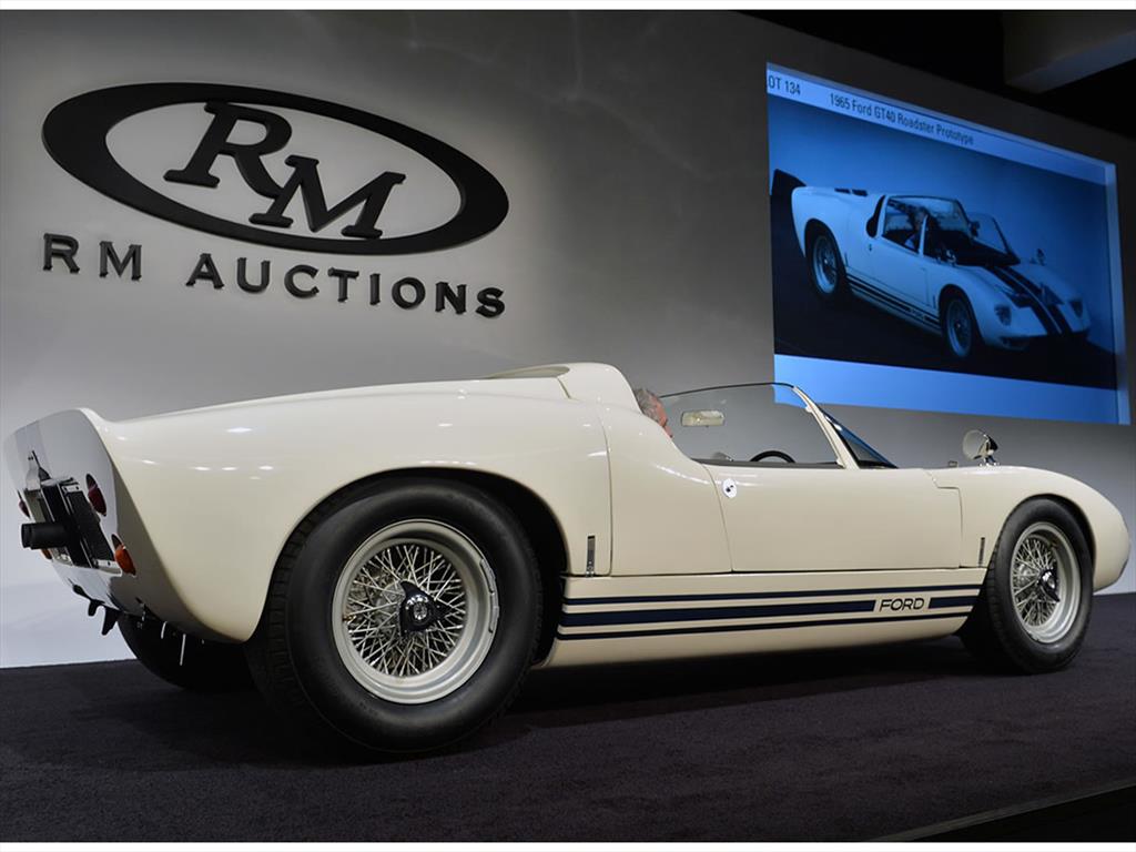 Ford GT40 Prototype Roadster 1965 - Autocosmos.com