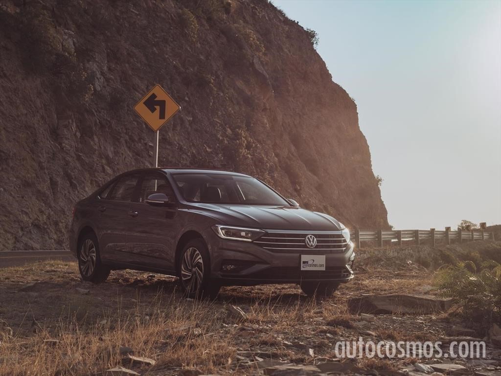 Volkswagen Jetta 2019 - Autocosmos.com