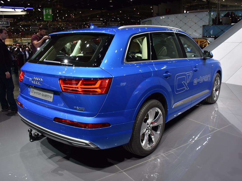 Audi Q7 e-tron quattro