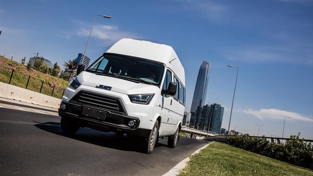 JMC Touring 2019 - Autocosmos.com