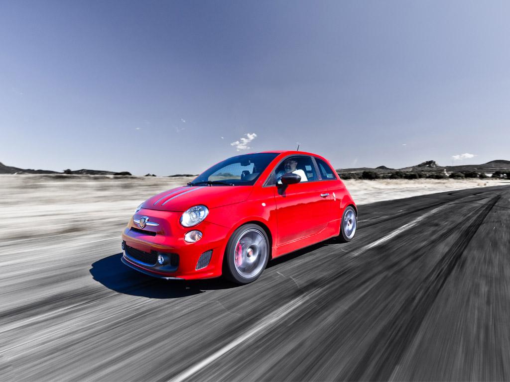 FIAT 500 Abarth Tributo Ferrari Romeo Ferraris - Autocosmos.com