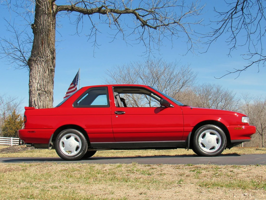 Nissan Sentra SE-R 1992 - Autocosmos.com