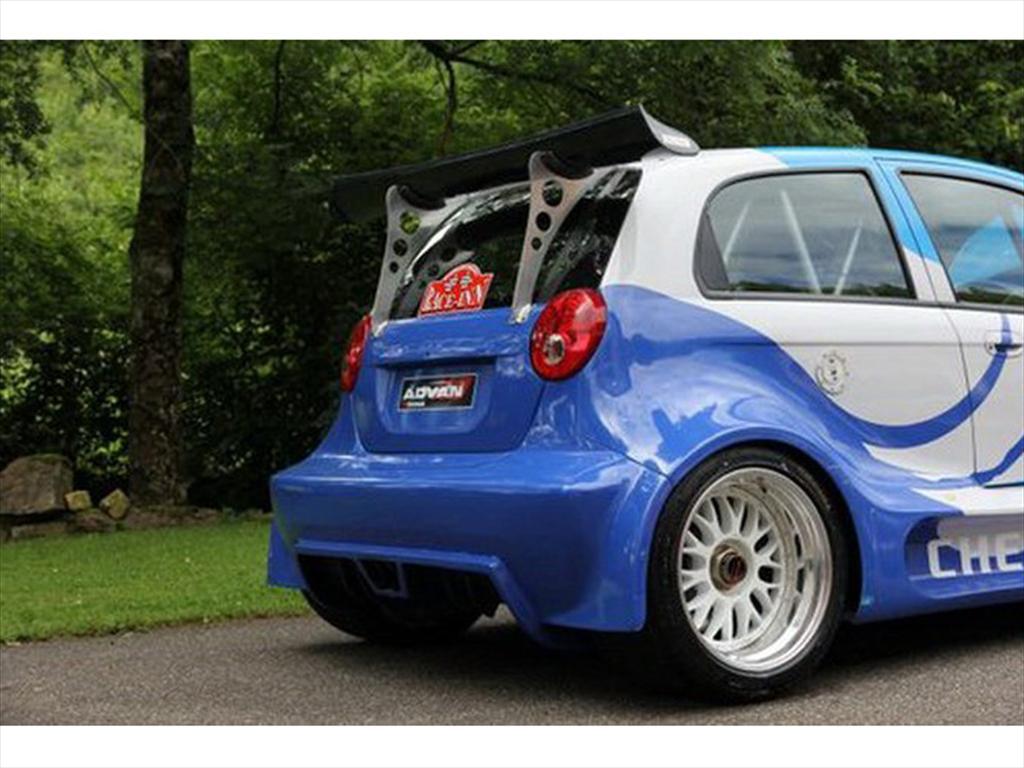 Chevrolet Spark Track Racer con motor V8 de 7.0 L - Autocosmos.com