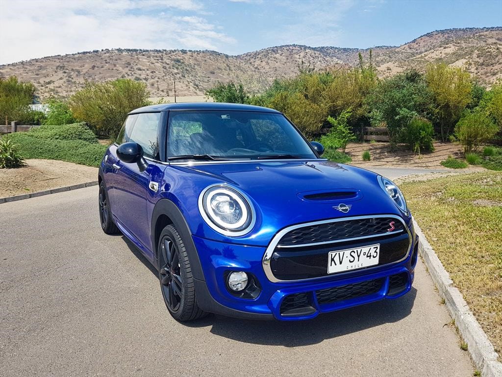 MINI Cooper S 2019 Sport Pack JCW - Test - Autocosmos.com
