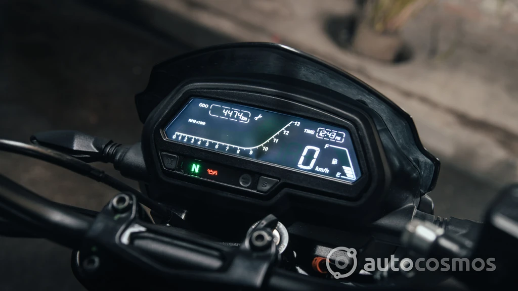 Bajaj Dominar 250 prueba - Autocosmos.com