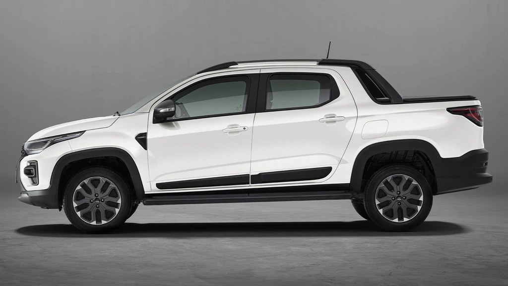 FIAT Strada Ultra T200 - Autocosmos.com
