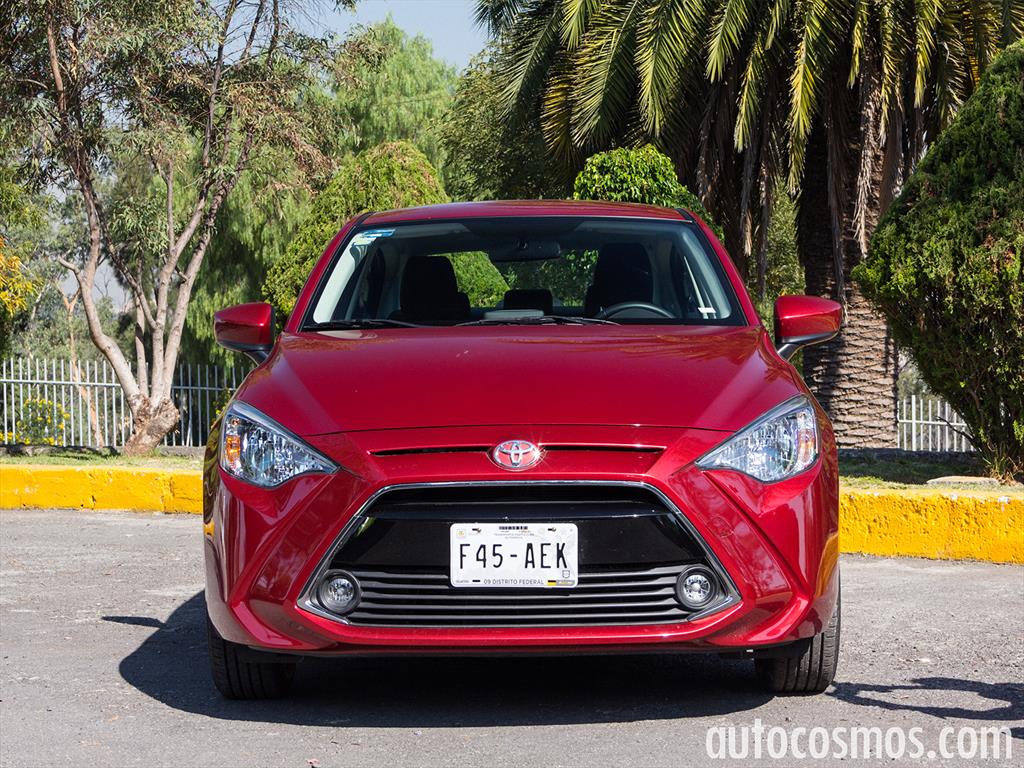 Toyota Yaris R 2016 - Autocosmos.com