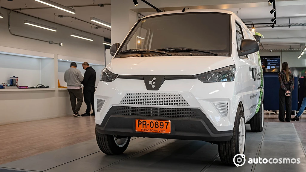 FEST E-Box M - Autocosmos.com