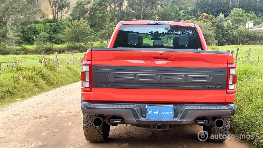 Ford F-150 Raptor a prueba - Autocosmos.com