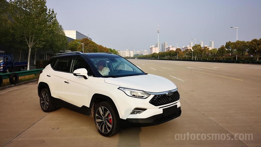 JAC SEI4 2020, primer contacto - Autocosmos.com