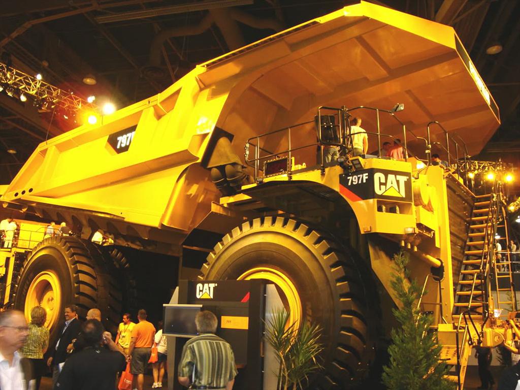 Michelin: Caterpillar 797 B