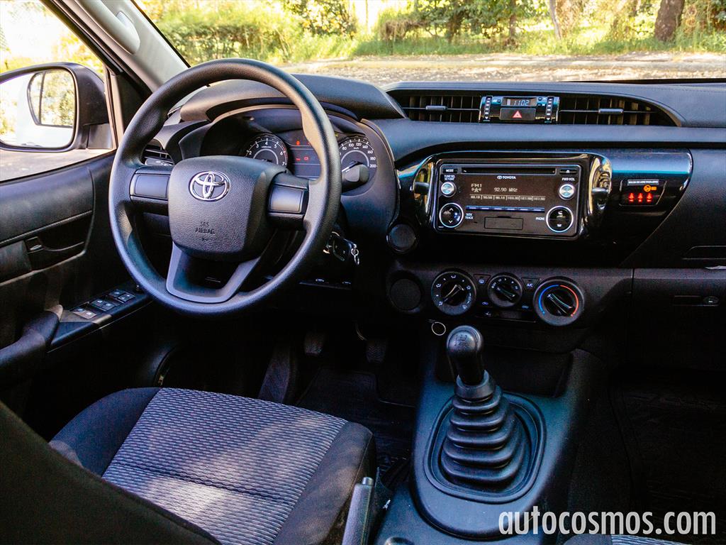 Toyota Hilux 2016 - Autocosmos.com