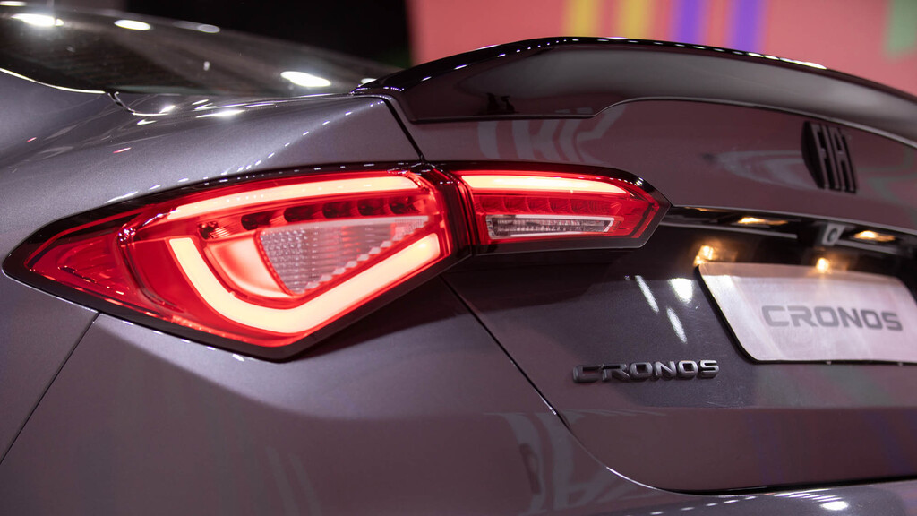 FIAT Cronos S-Design - Autocosmos.com