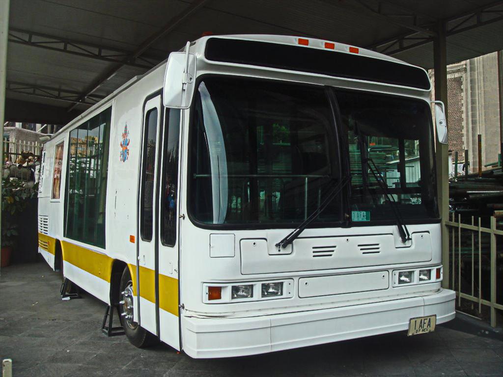 Top 10: Colectivo DINA modificado - Autocosmos.com