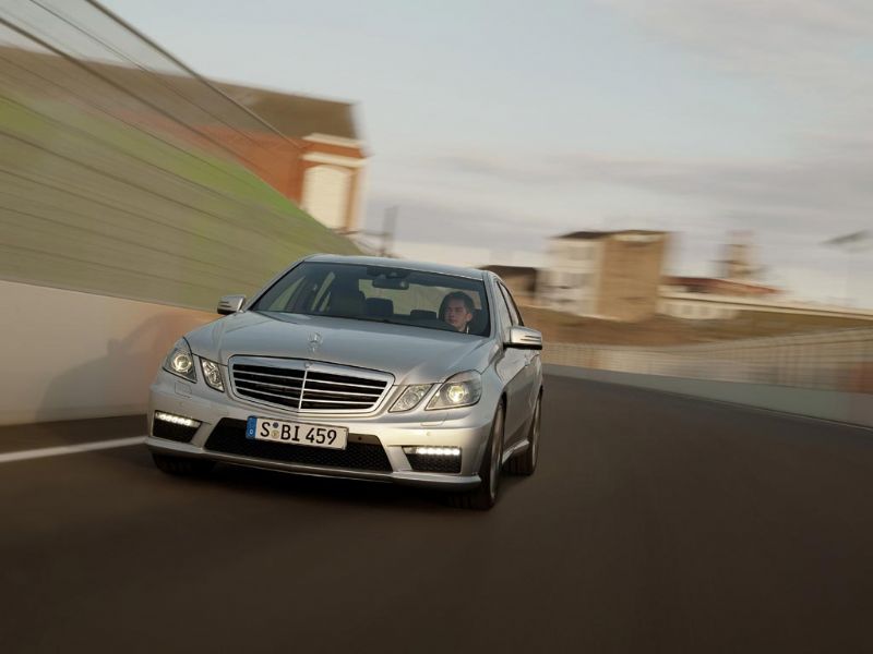 Mercedes Benz E64 AMG
