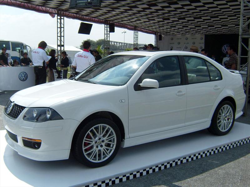 Volkswagen presenta su nuevo Jetta GLI 2010