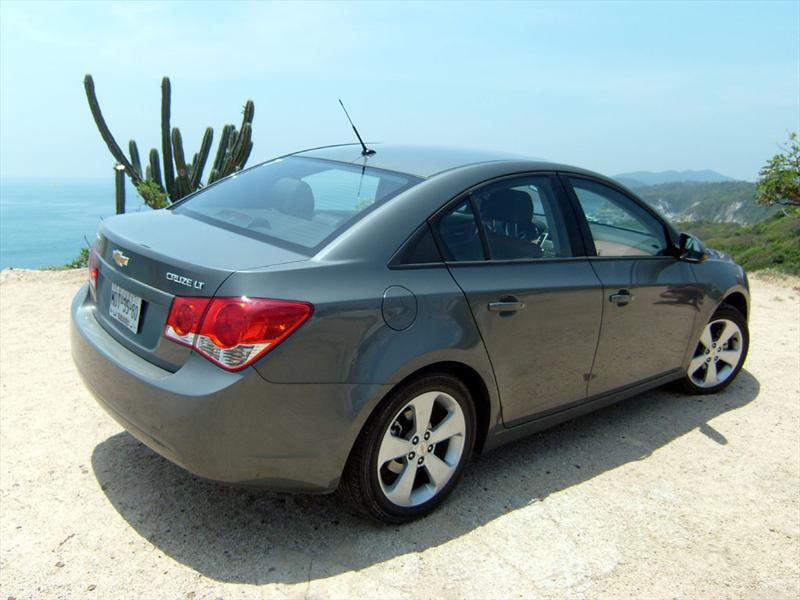 Chevrolet Cruze 2010 a prueba