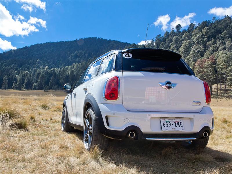 MINI Countryman Cooper S llega a México desde 29,400USD