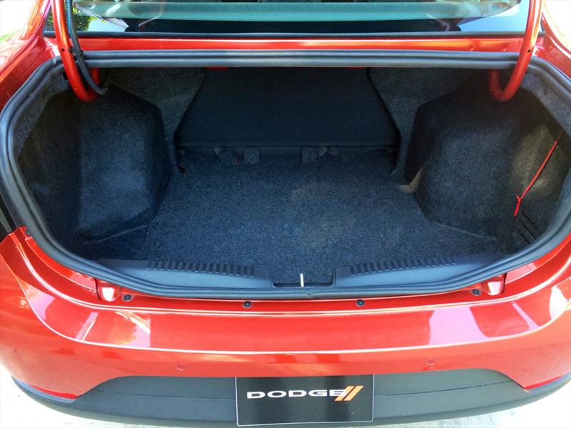 Dodge Vision 2015 llega a México en $198,900 pesos