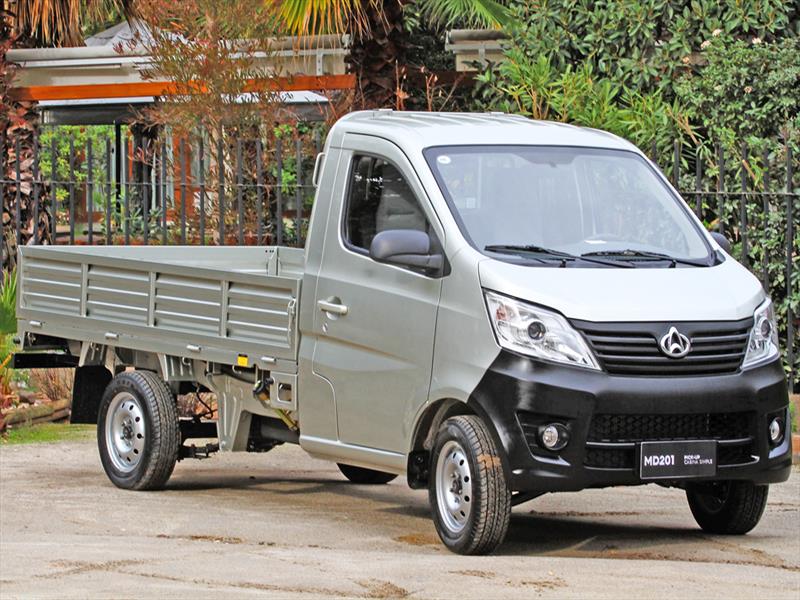 Changan Serie M debuta en Chile con sólidos y potentes argumentos