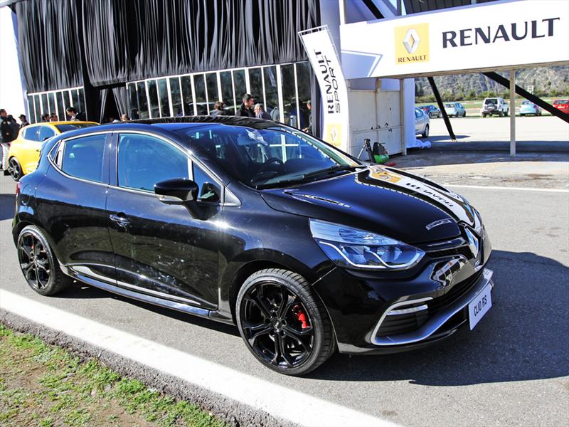 Renault Clio RS 2015: Estreno oficial en Chile. Bestia deportiva en ...