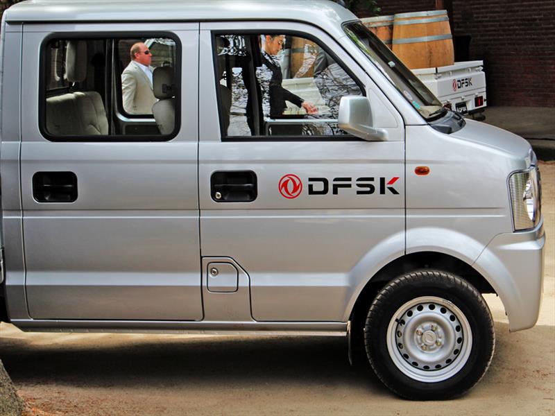 DFSK Serie V inicia venta en Chile: Versiones cabina simple y cabina doble