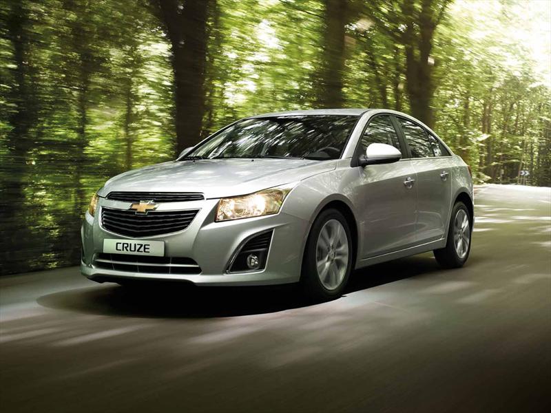 El Chevrolet Cruze 2013 se renueva para dar el siguiente paso