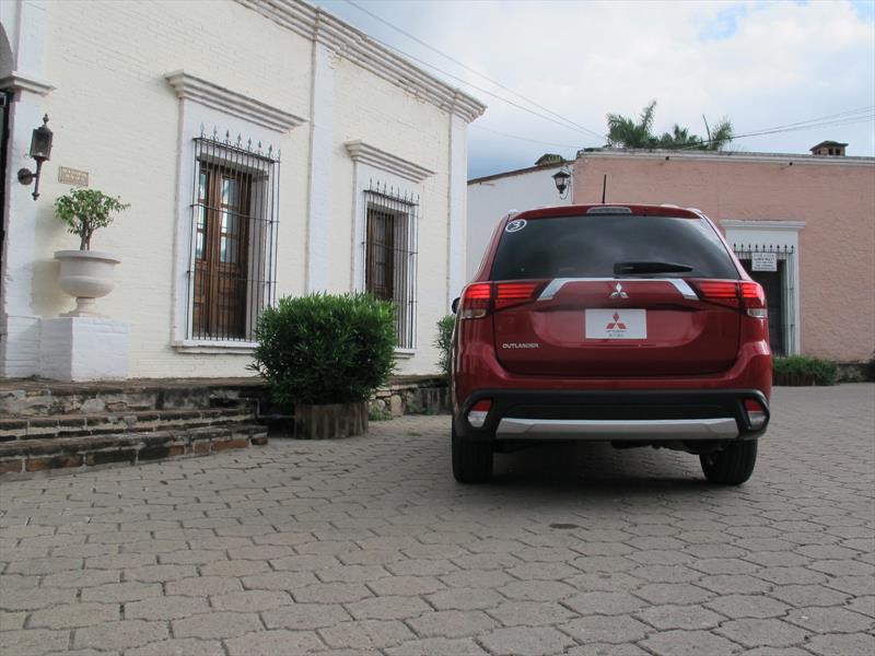 10 cosas que debes saber de la Mitsubishi Outlander 2017