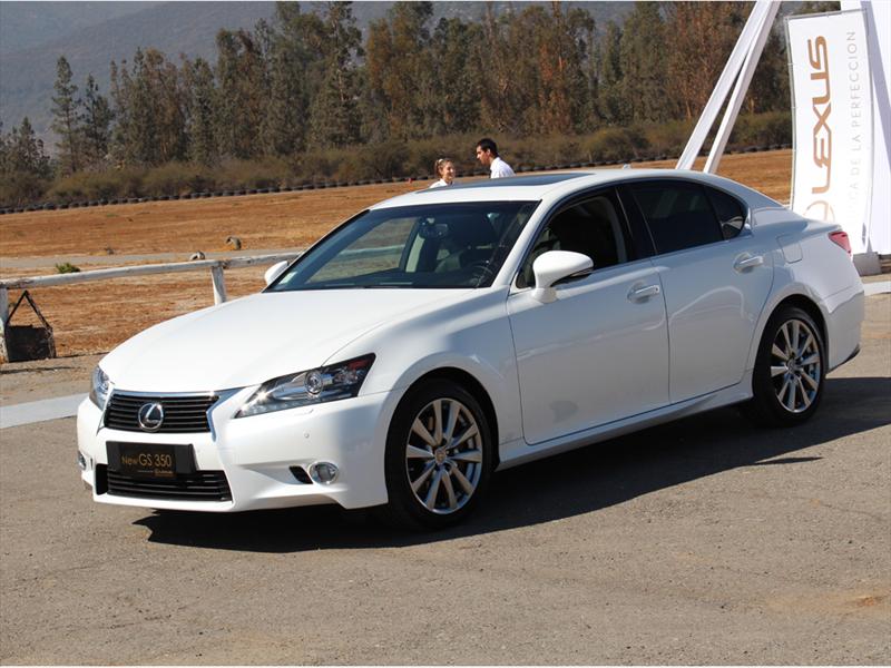 Lexus GS 350 2012: Ya está en Chile