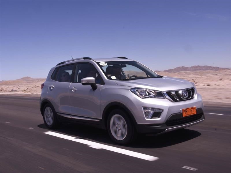 Changan CS15 2017: diseño y versatilidad desde $7.690.000
