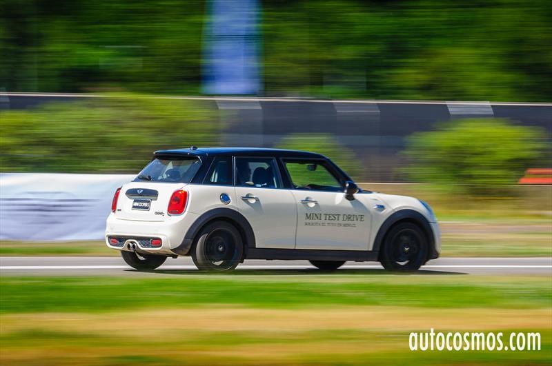 Así se vive el Mini Driving Experience 2016