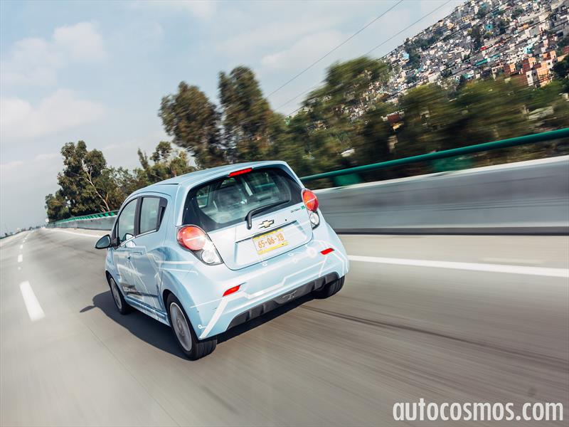 Chevrolet Spark eléctrico 2015 llega a México en $499,900 pesos