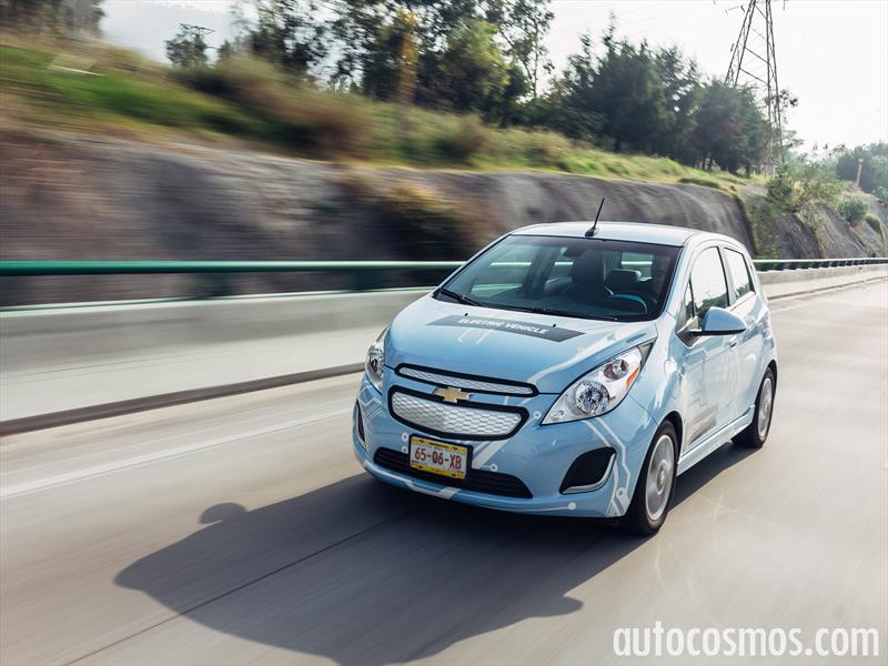 Chevrolet Spark eléctrico 2015 llega a México en $499,900 pesos