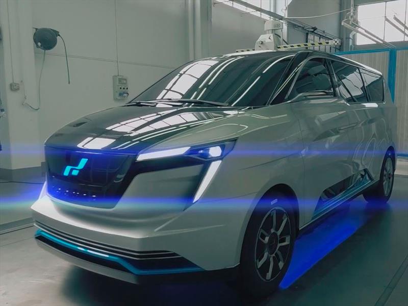 Iconiq Seven Concept por W Motors, MPV eléctrico