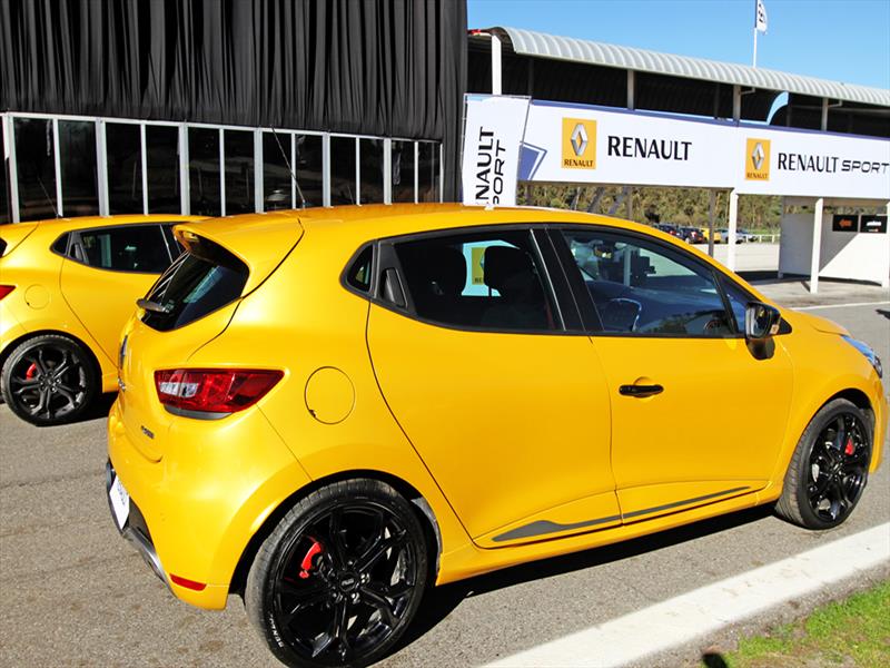 Renault Clio RS 2015: Estreno oficial en Chile. Bestia deportiva en ...