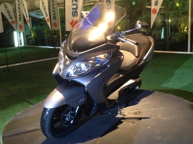 Suzuki presenta 4 nuevas motocicletas dentro de su gama 2014